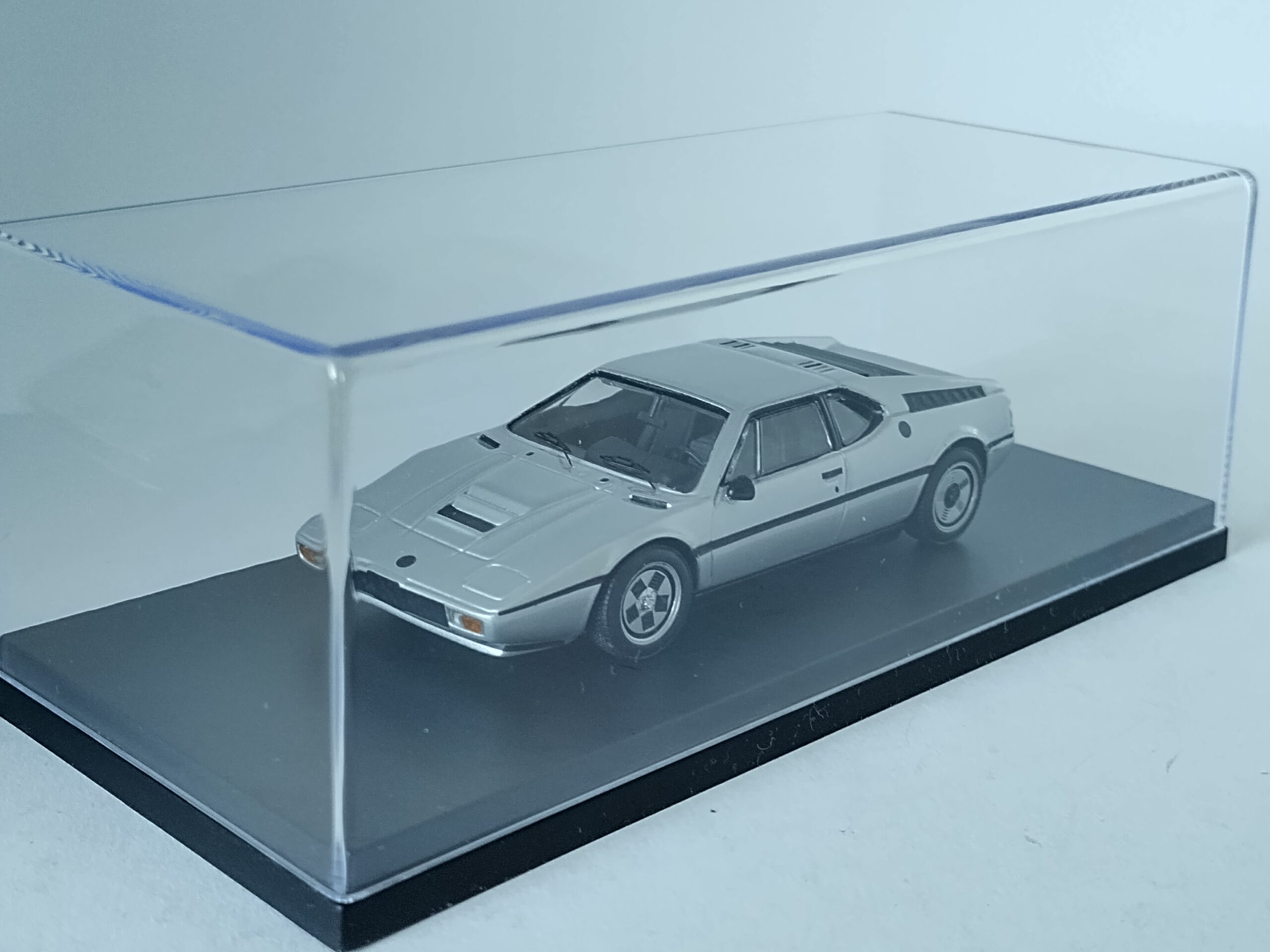 MW M1 Prototype by Lamborghini 1977 1:43 - Transkits