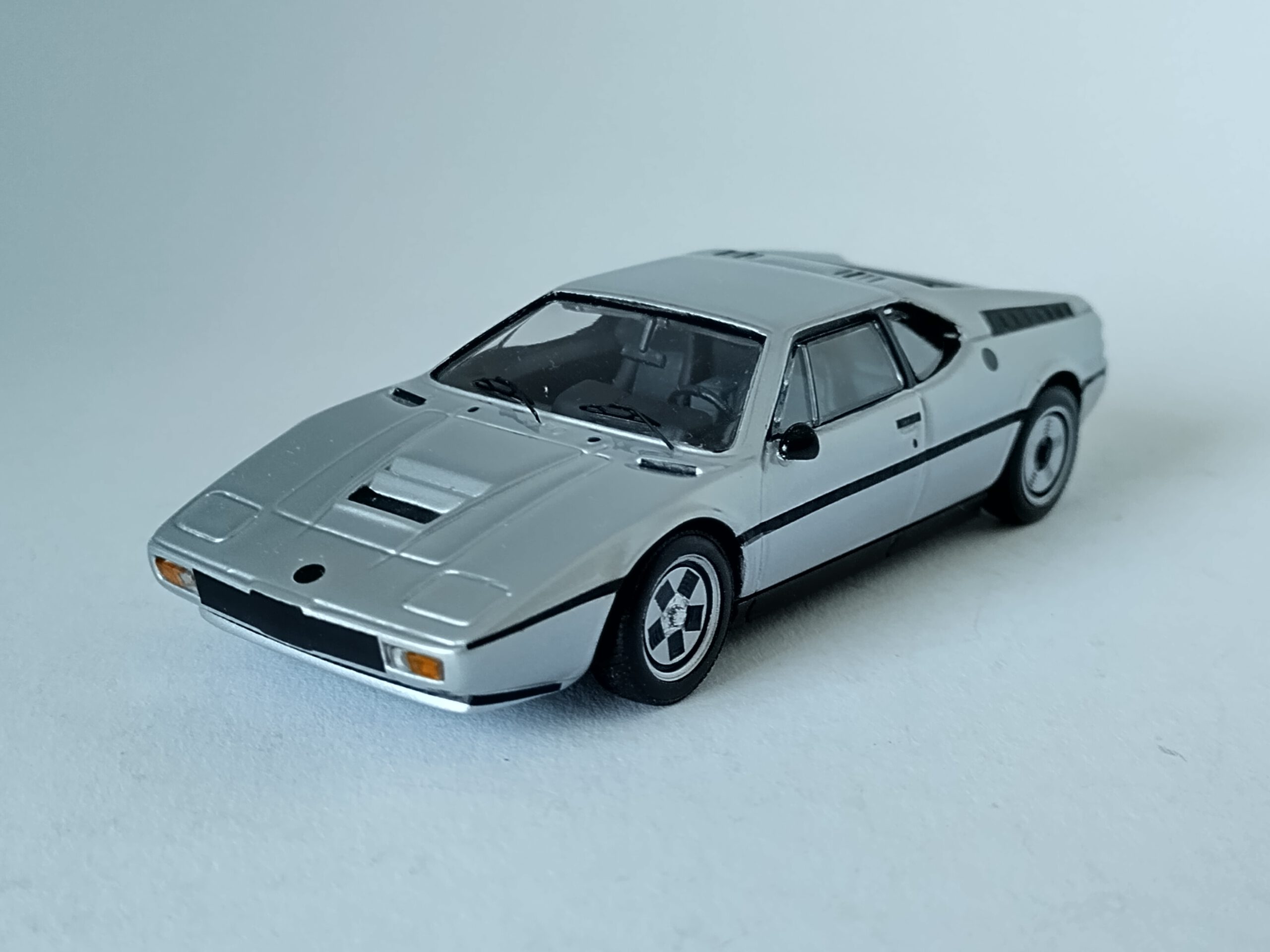 MW M1 Prototype by Lamborghini 1977 1:43 - Transkits
