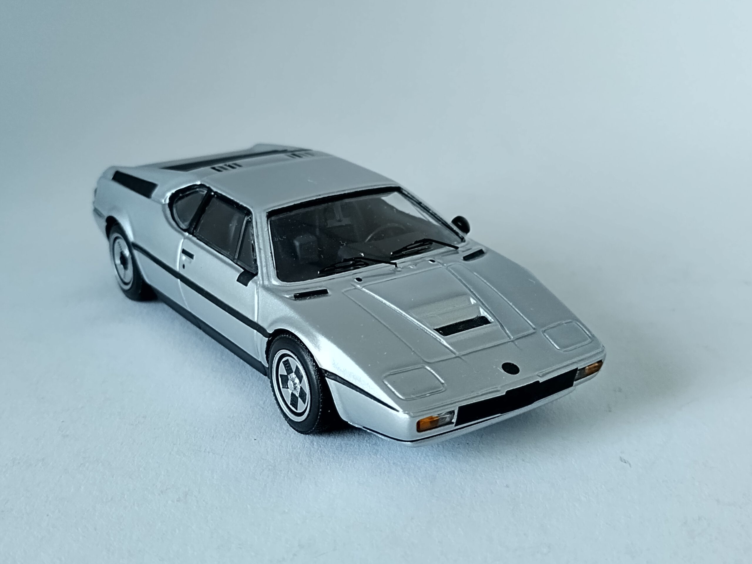 MW M1 Prototype by Lamborghini 1977 1:43 - Transkits