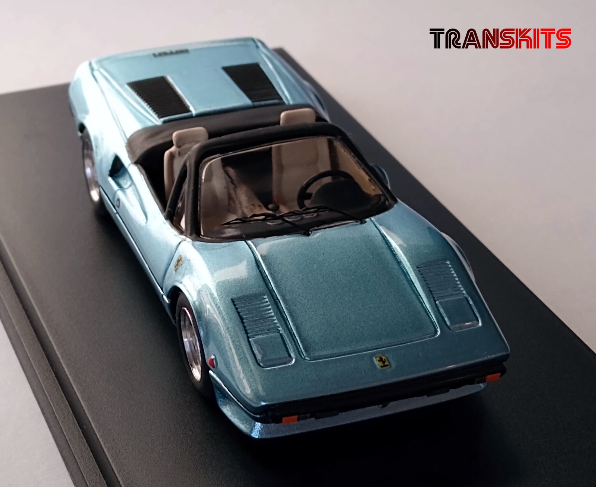 Ferrari 308 GTS Spider blau 1:43 - Transkits